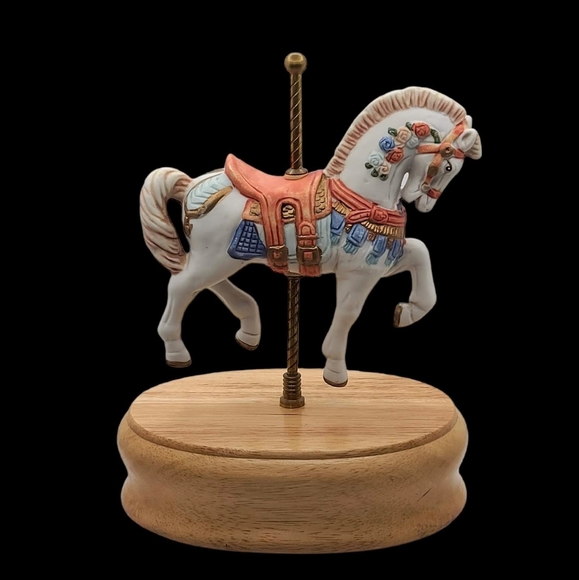 Artmark | Accents | Vintage Porcelain Horse Carousel Music Box With ...